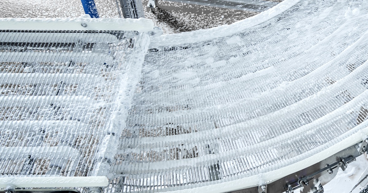 Automatic Conveyor Belt Cleaning | FOAMICO